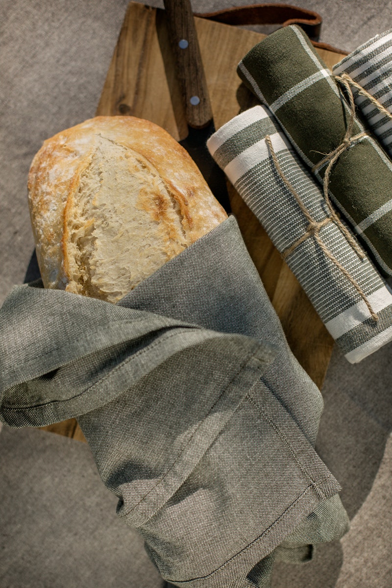 Gift Set Kitchen 4 Tea Towels 2 Pot Holders Navy RoyalDesign